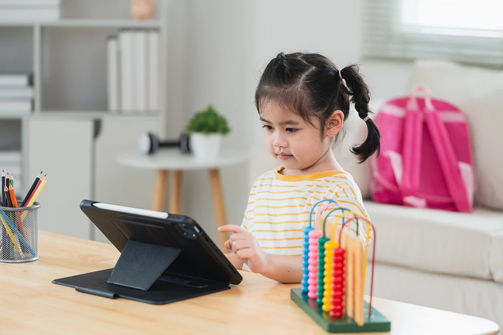 Screen Time Guideline for Children | Gleneagles Hospitals